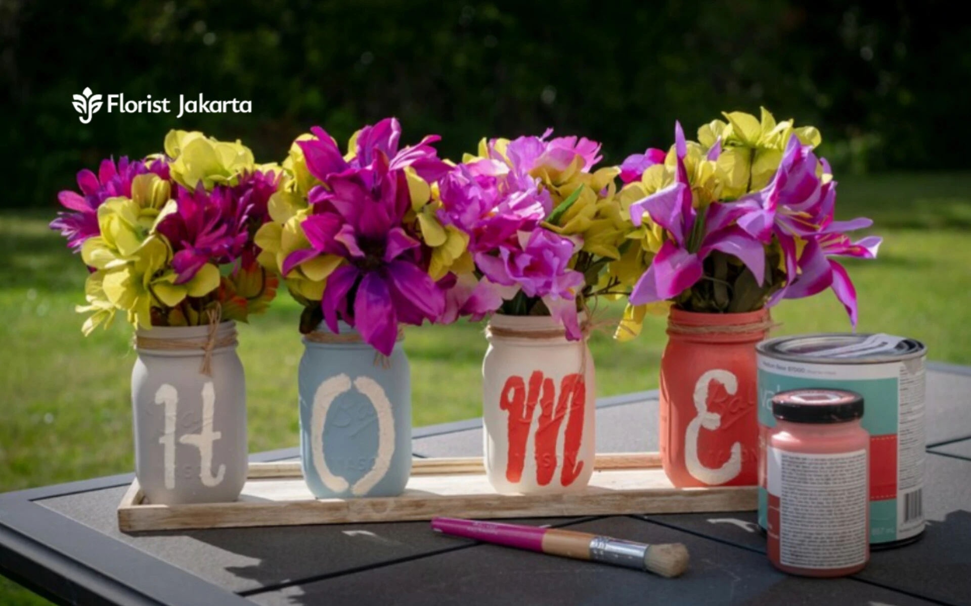 Cara Membuat Vas Bunga Karakter dari Botol Bekas yang Mudah